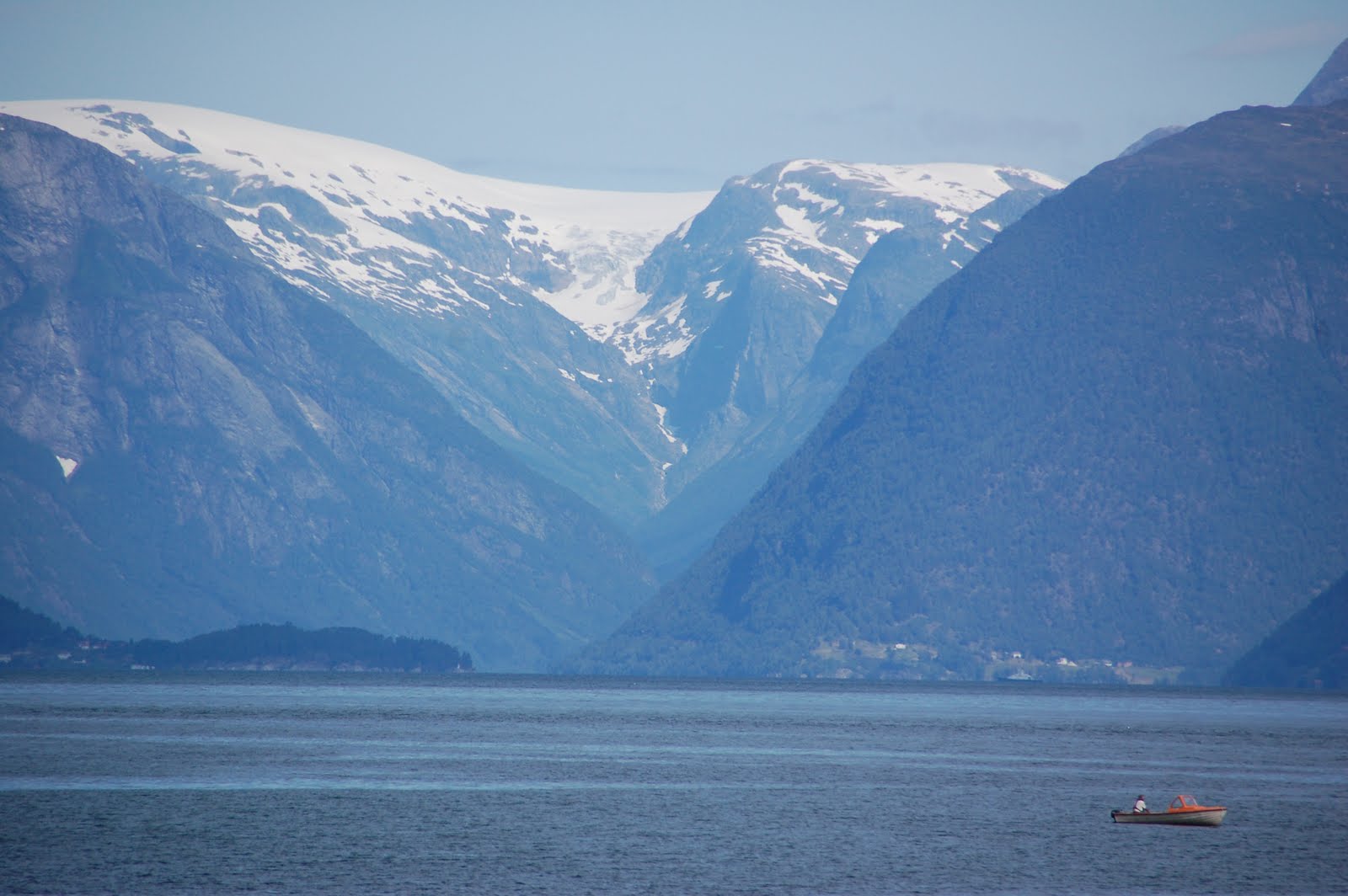 Focus on Design: Color - The Series...Fjord Blue