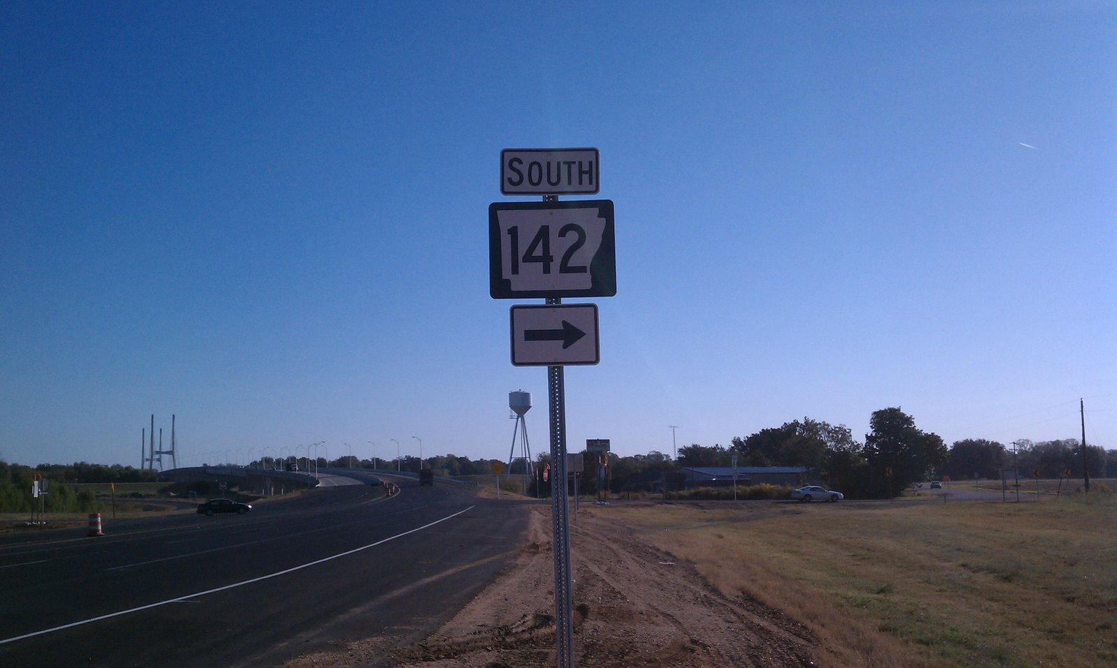 Lakeport Plantation: Highway Signage Impoving at Lakeport