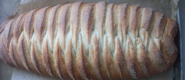 Tagan's Kitchen: Cardamom Bread