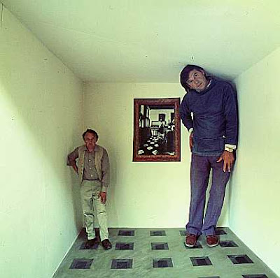 It's A Mad Mad World: Ames Room