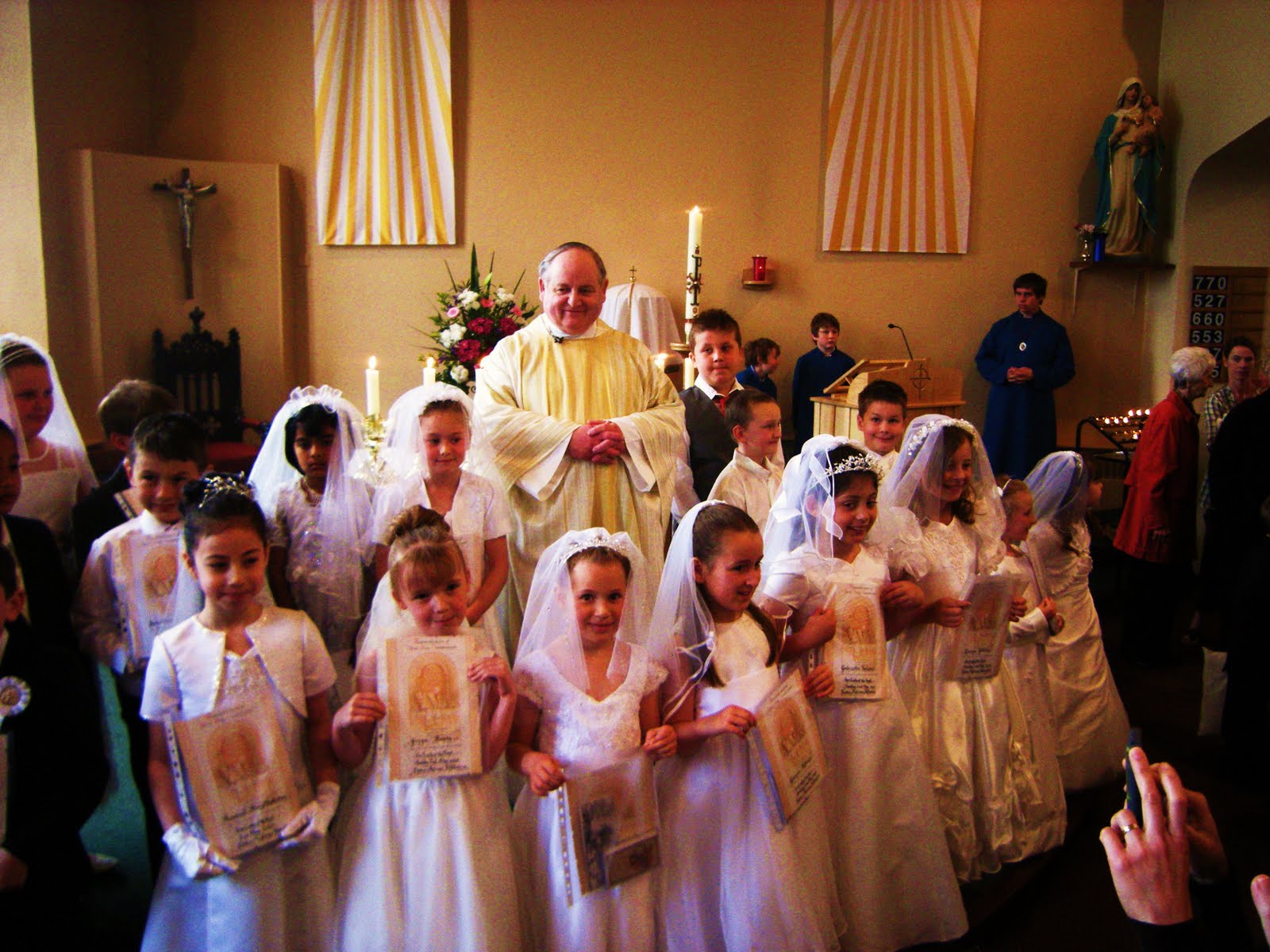 Mary in Monmouth: FIRST COMMUNION AT OUR LADY OF THE ANGELS CWMBRAN