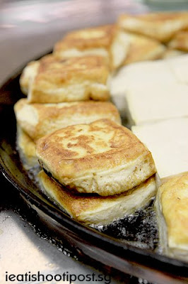 IeatishootipostMKII: Wang Ji Fried Tau Kwa: Only one in Singapore?