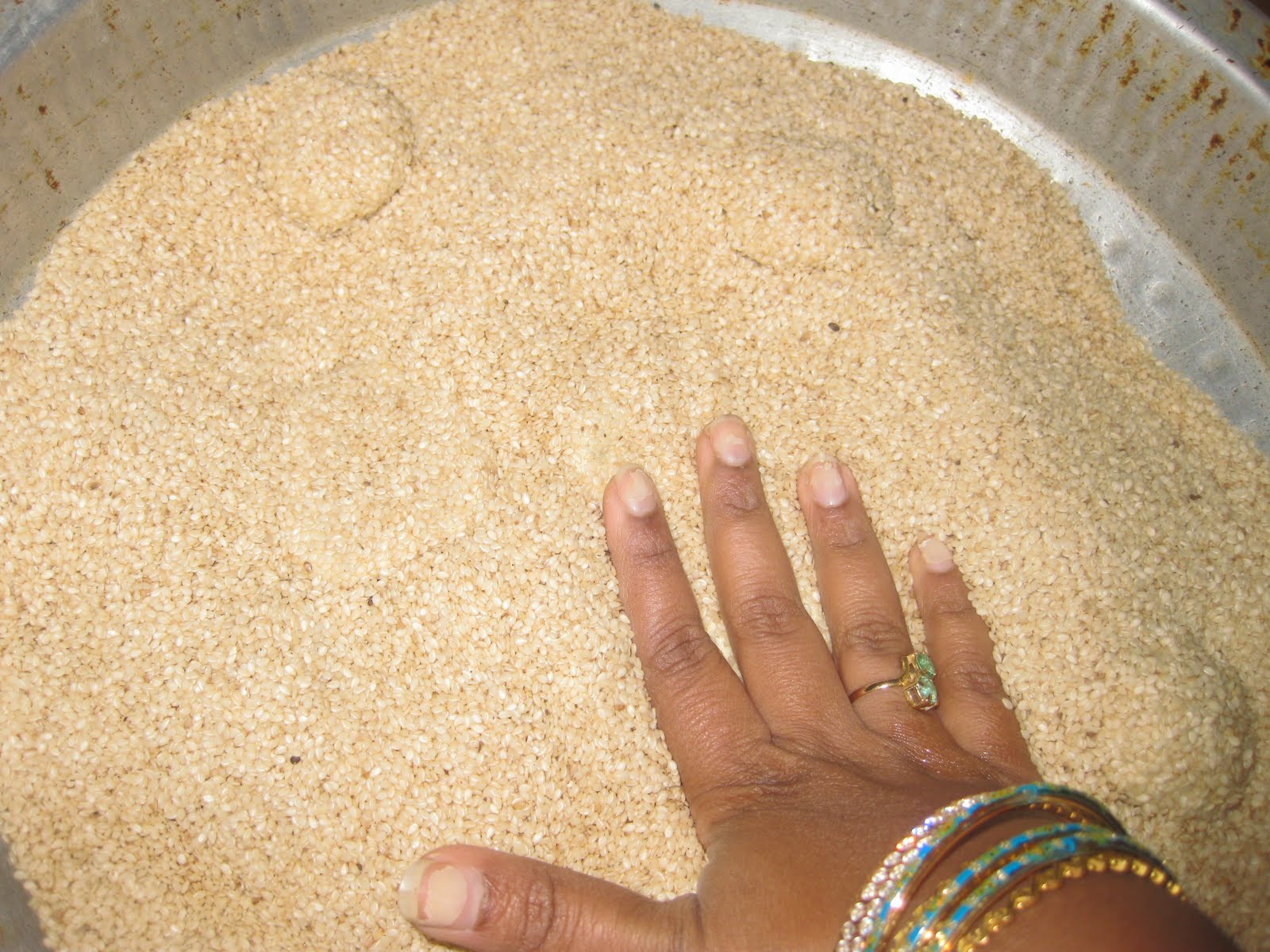 Divya's Recipes: Appadaalu (Urud Dal Papad)