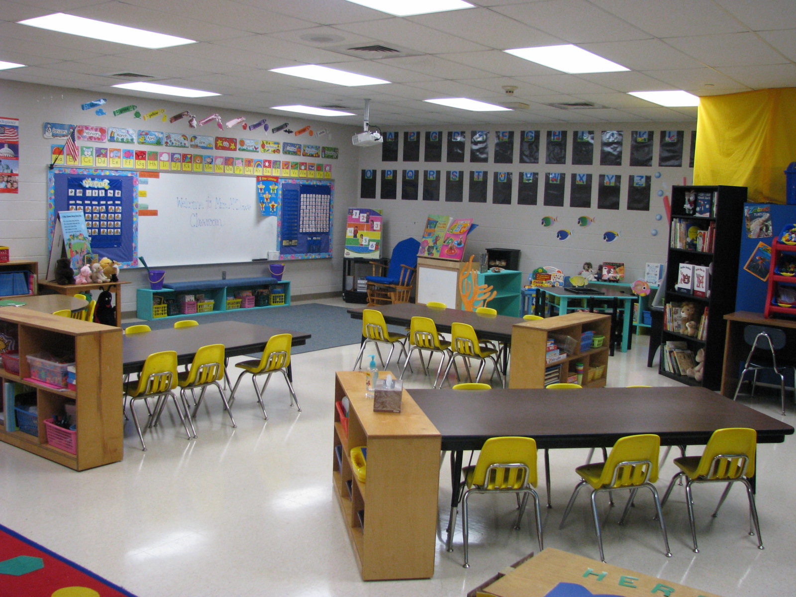 Mrs. McDow's Class: Here are a few pictures of our classroom.