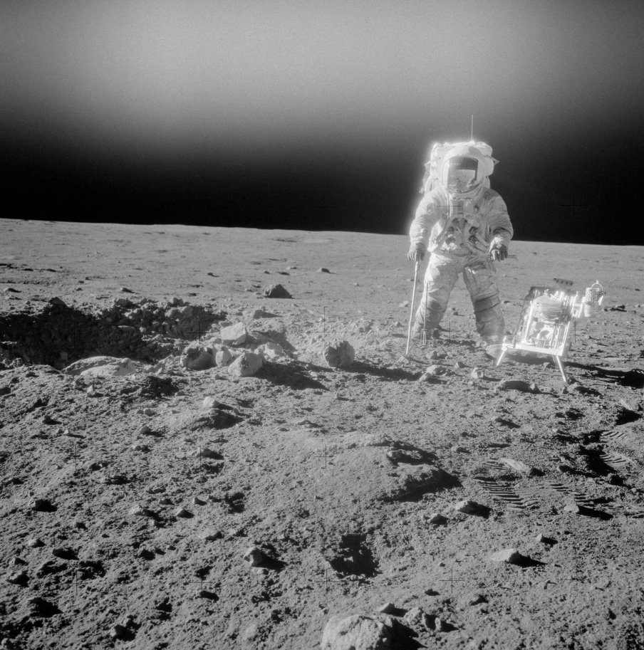 El alunizaje del APOLO XII ~ Quantum-Magazine.com