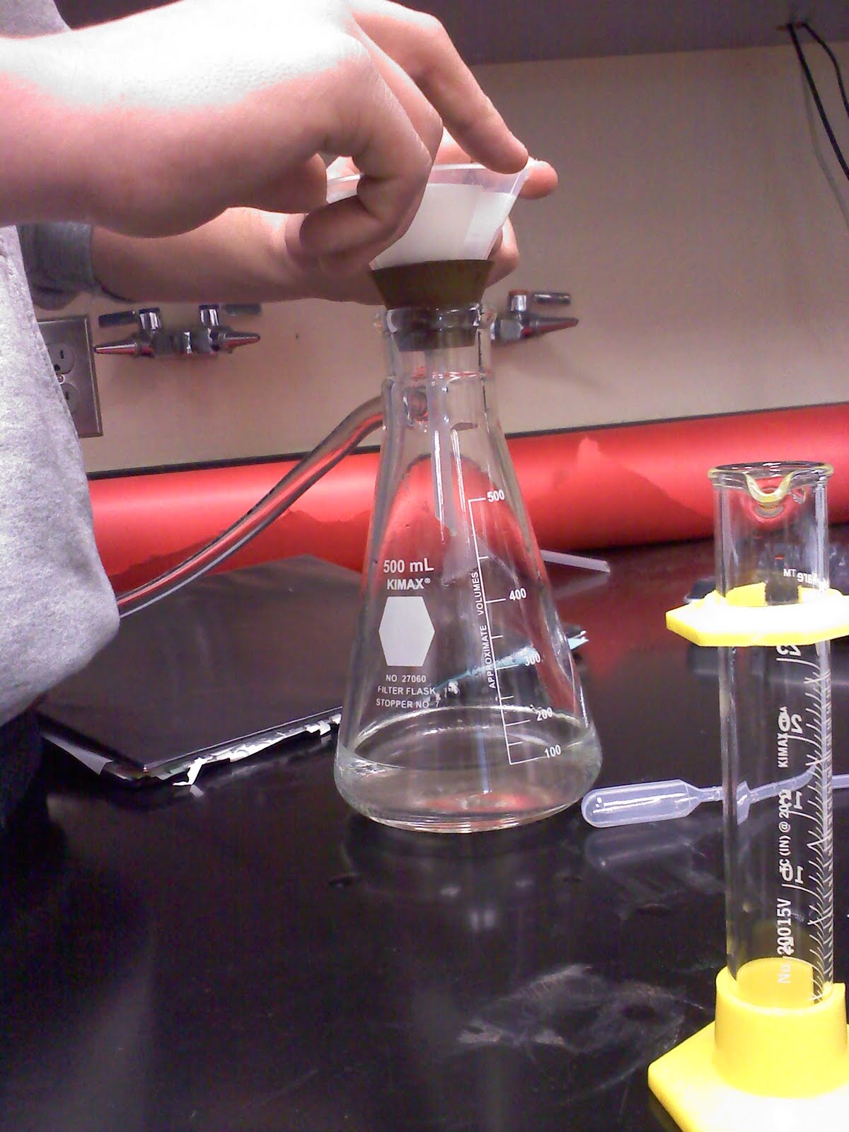 Copper Blog: CuO(s) + 2HCl(aq) --> CuCl2(aq) + H2O(l)