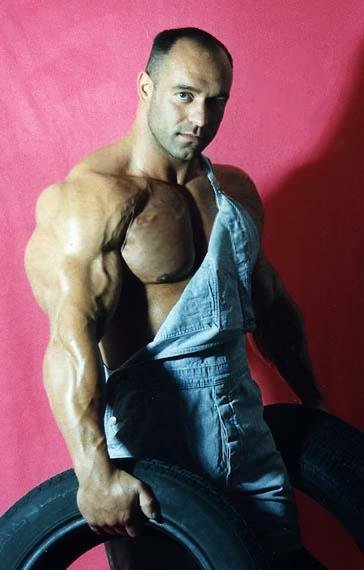 LA PERFECTION FAITE HOMME: FABIEN GIL 01/02