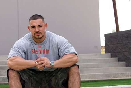 LA PERFECTION FAITE HOMME: KEVIN NEE 01/02