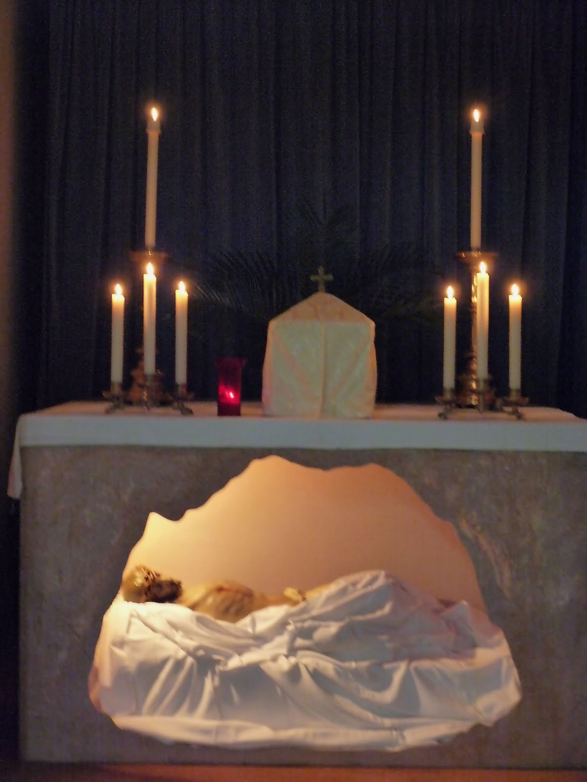 Mary and Joseph's Gem: HOLY THURSDAY/ GOOD FRIDAY