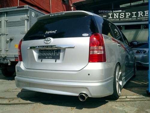 Car Design News: toyota wish body kit