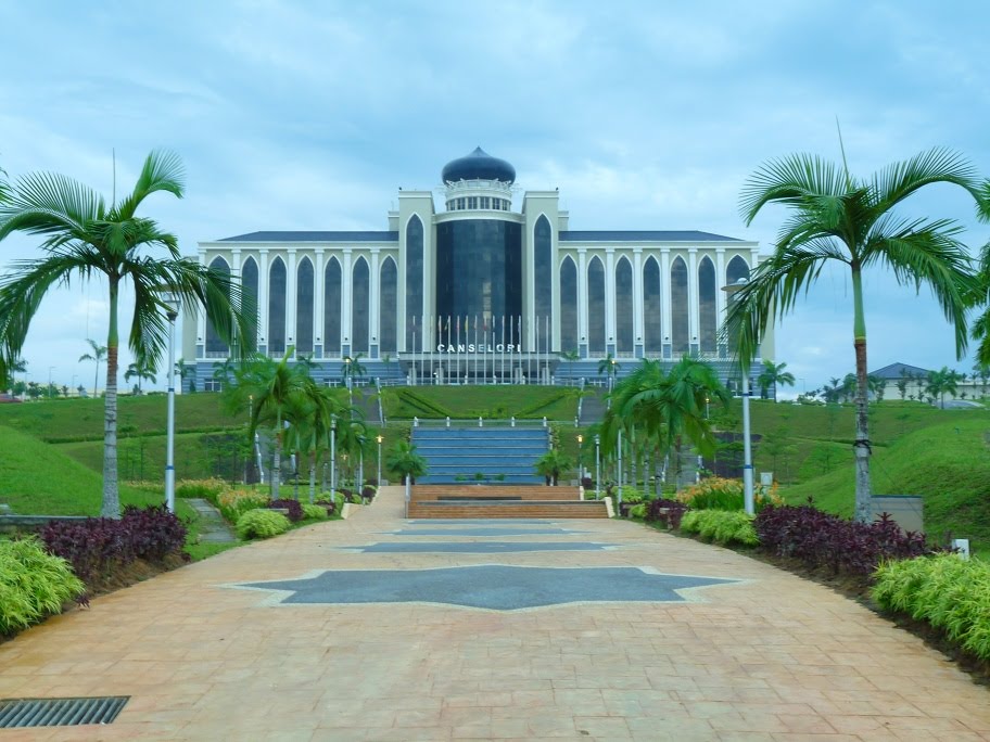 Sembang Gambo: Futura..!