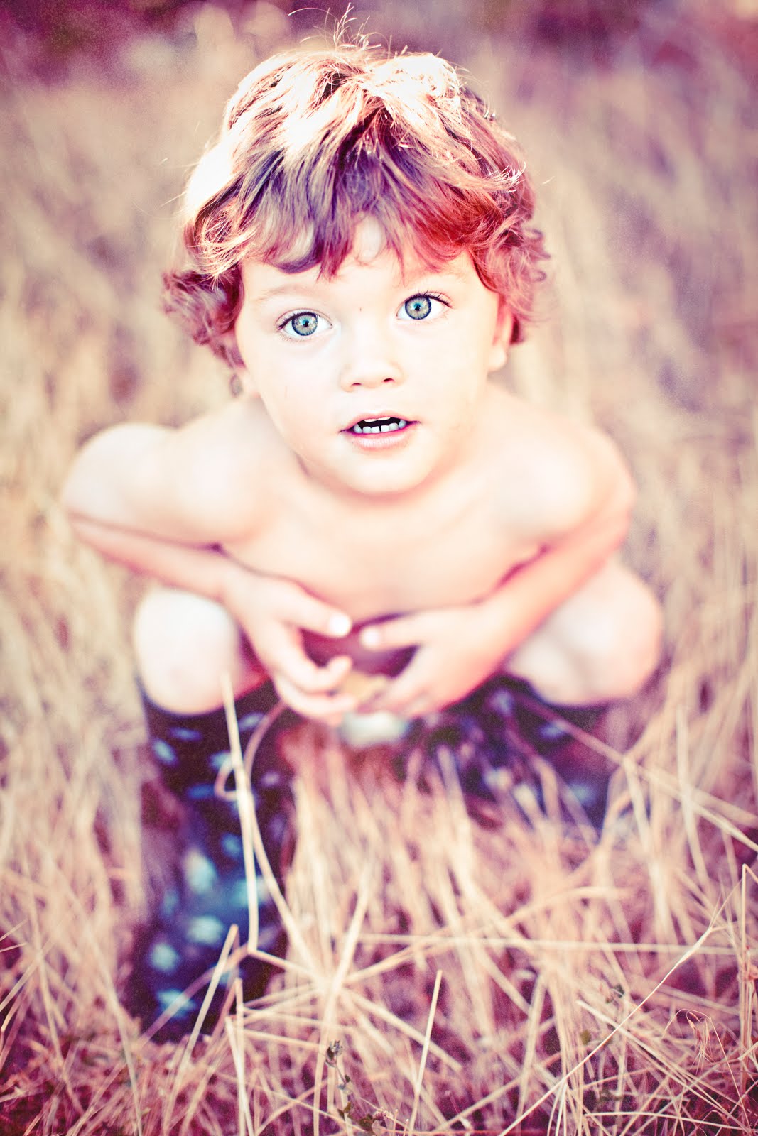 while dad is away...: NAKEY BOY...