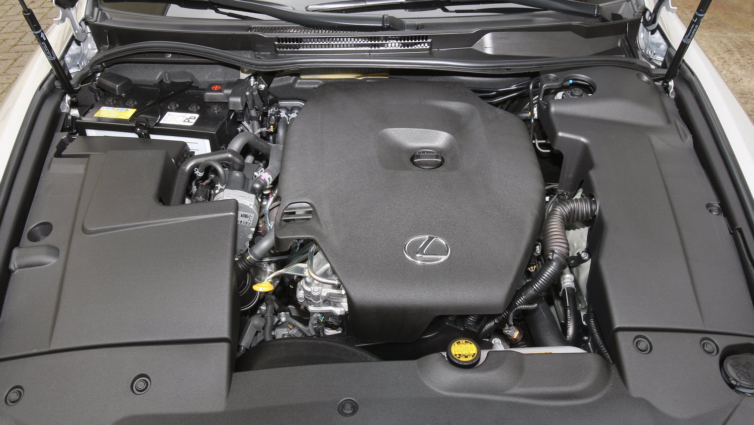 Lexus introduces IS 200D and 220D