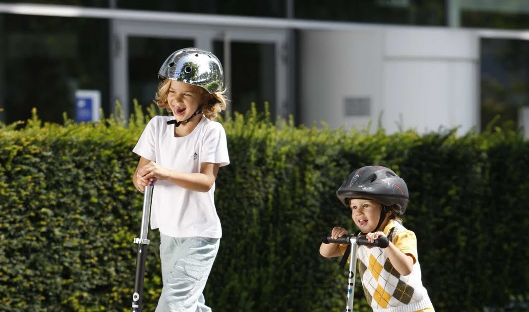 Lylah M. Alphonse: Mini and Maxi Kick Scooters: Fast and fun, no ...