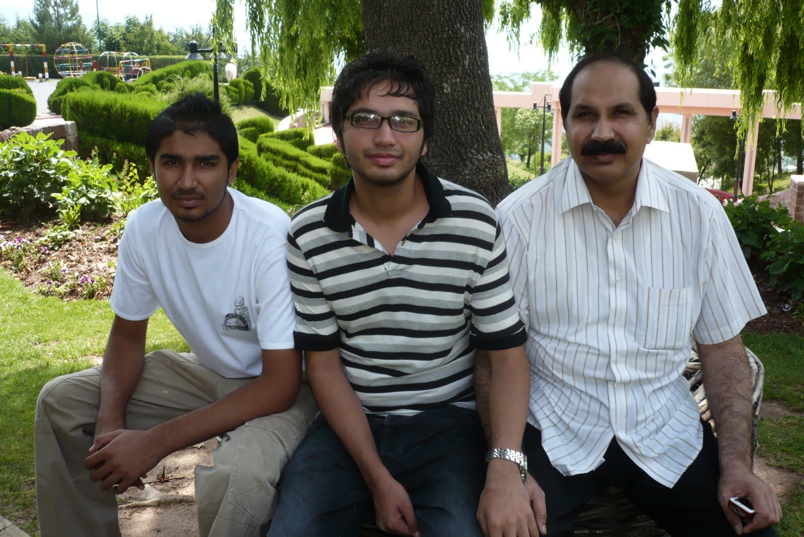 Dr. Zulfiqar Ali Bhatti: Dr. Zulfiqar Ali Bhatti's Family Pix