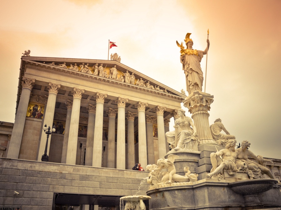 Parlamentul Austriac exterior Viena Wien Austria - Dia's Blog - Dianora.ro