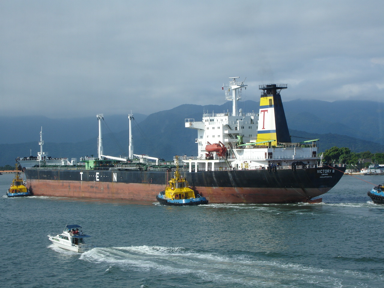 Navios em Santos: 09/10/10