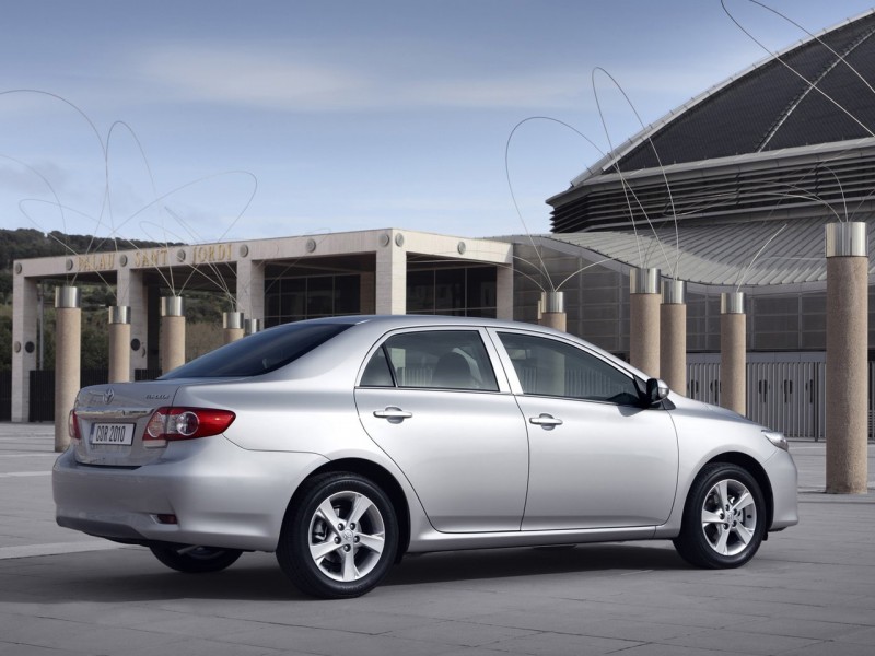 The New Cars Zone: 2010 Toyota Corolla Luxury Cars