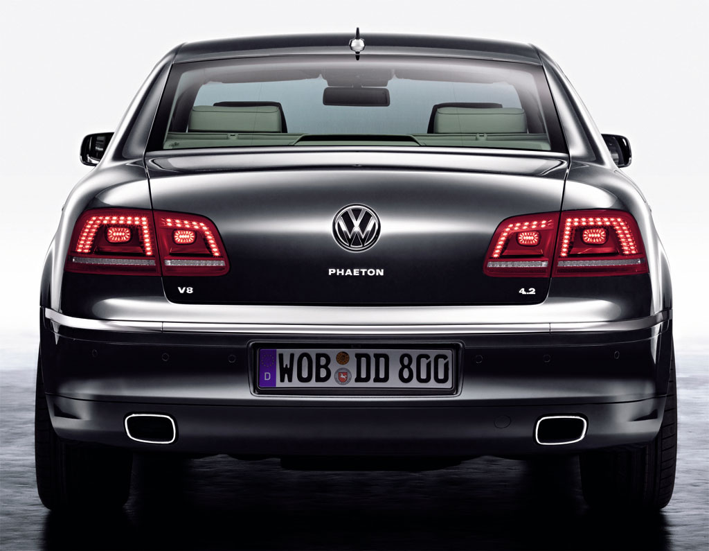 Sport Car: 2011 Volkswagen Phaeton