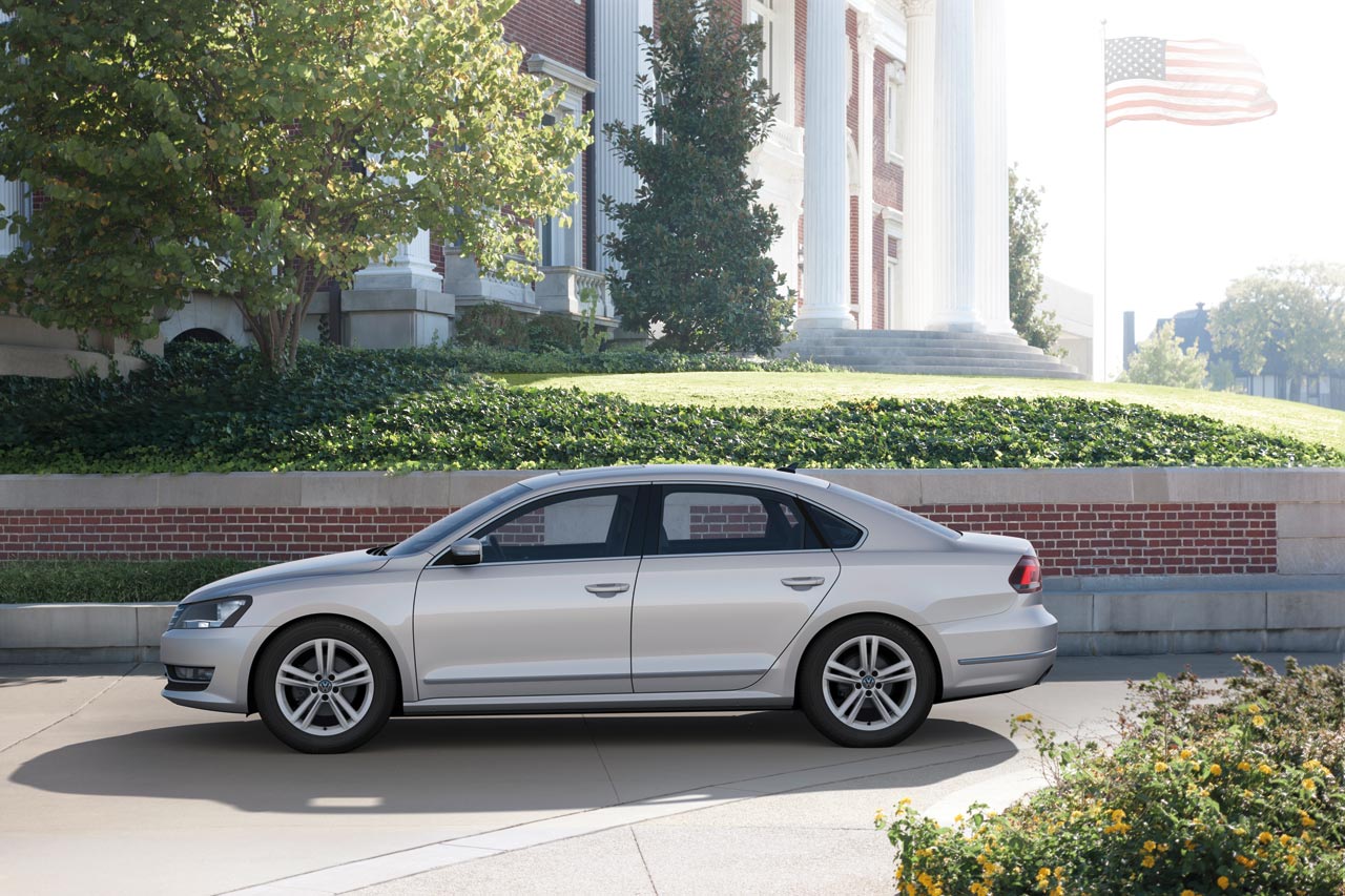 Car Trend Magazine: 2012 Volkswagen Passat at 2011 Detroit Auto Show