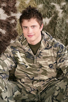 APOLOPORNO: JEFFERY RADDEN