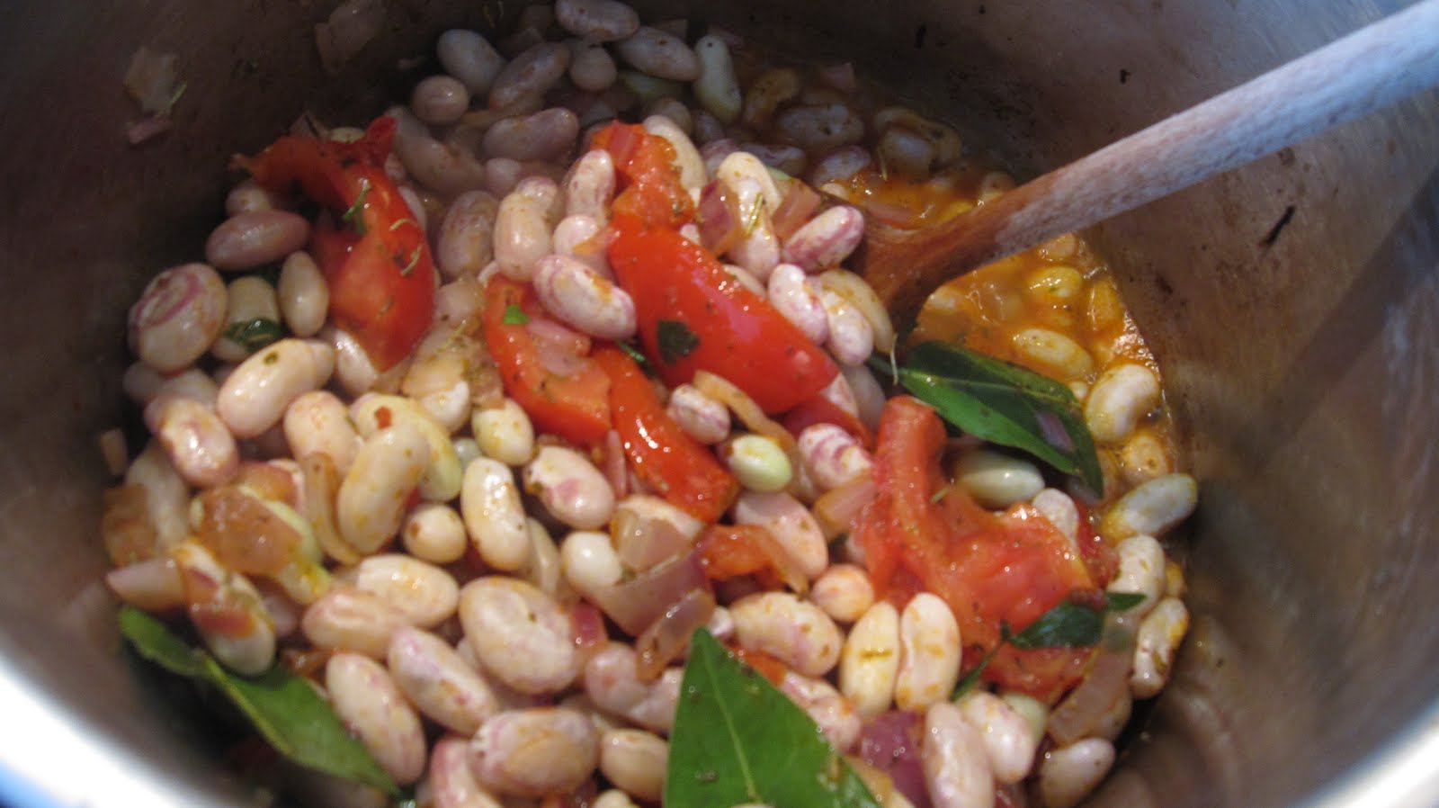 Raviolis frais, coulis de tomates et cocos roses, retour du Marché ...