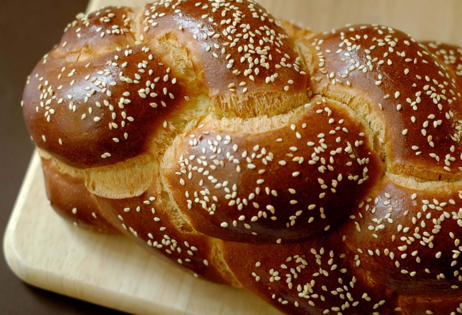 The Unexpected Culinarian: Holla, Holla, Let's Make Some Challah!
