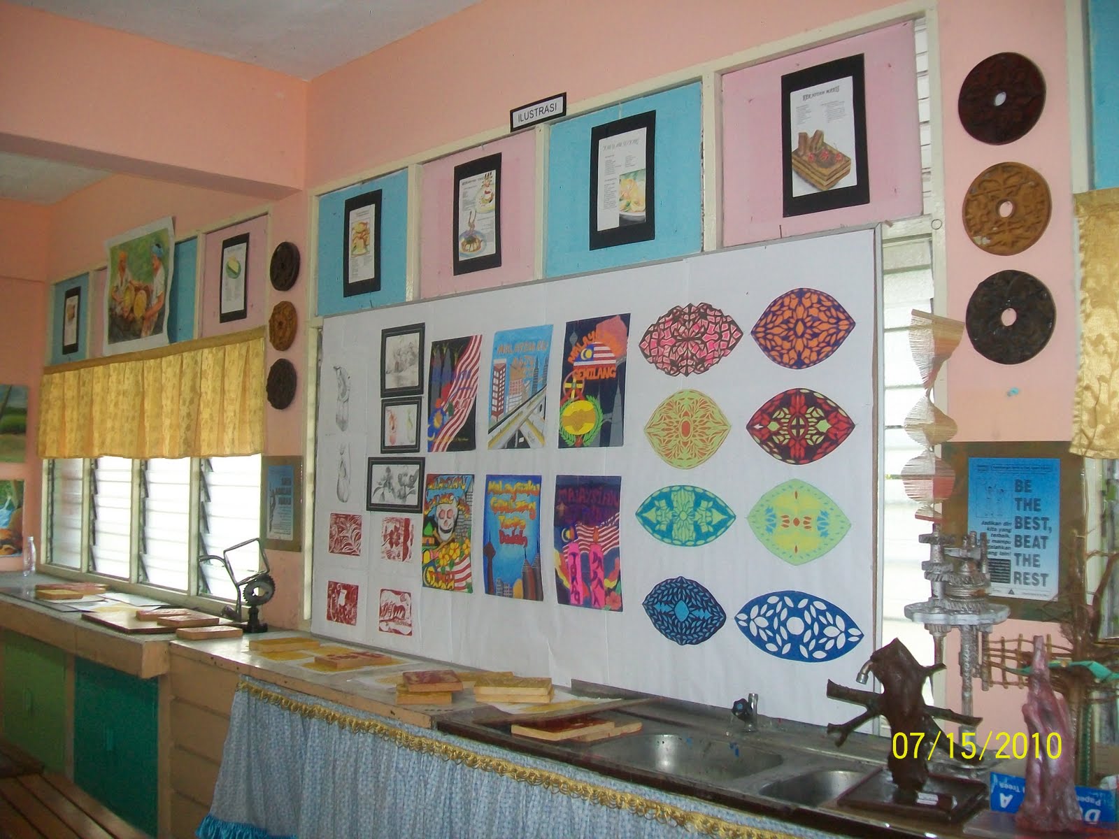 seni visual smk bandar tenggara: StudioS