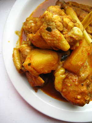 Sam Tan's Kitchen: Malaysian Chicken Curry with Potatoes (Kari Ayam)