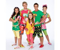 One Blog for the Kids!: Hi-5 are still enjoying their first childhood