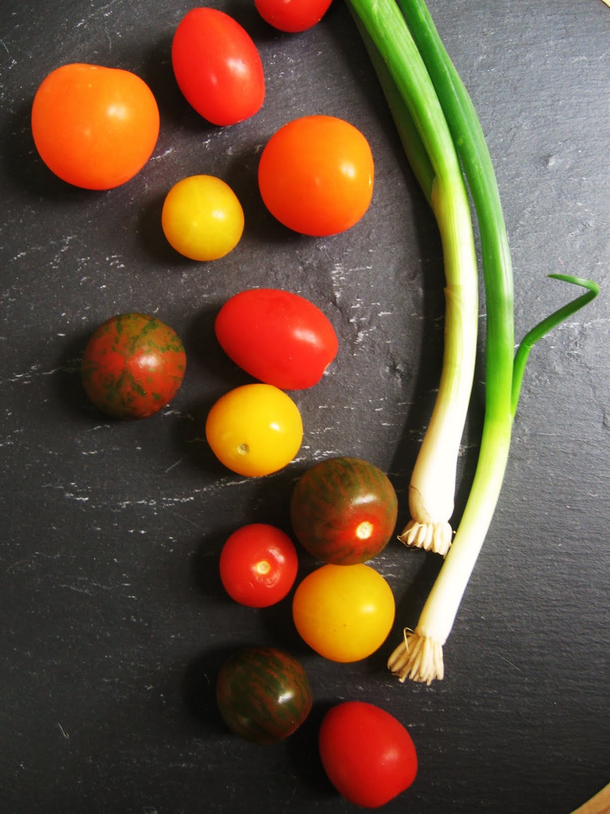 Foodwanderings: MeatLessMonday Medley of Cherry Tomatoes Salad