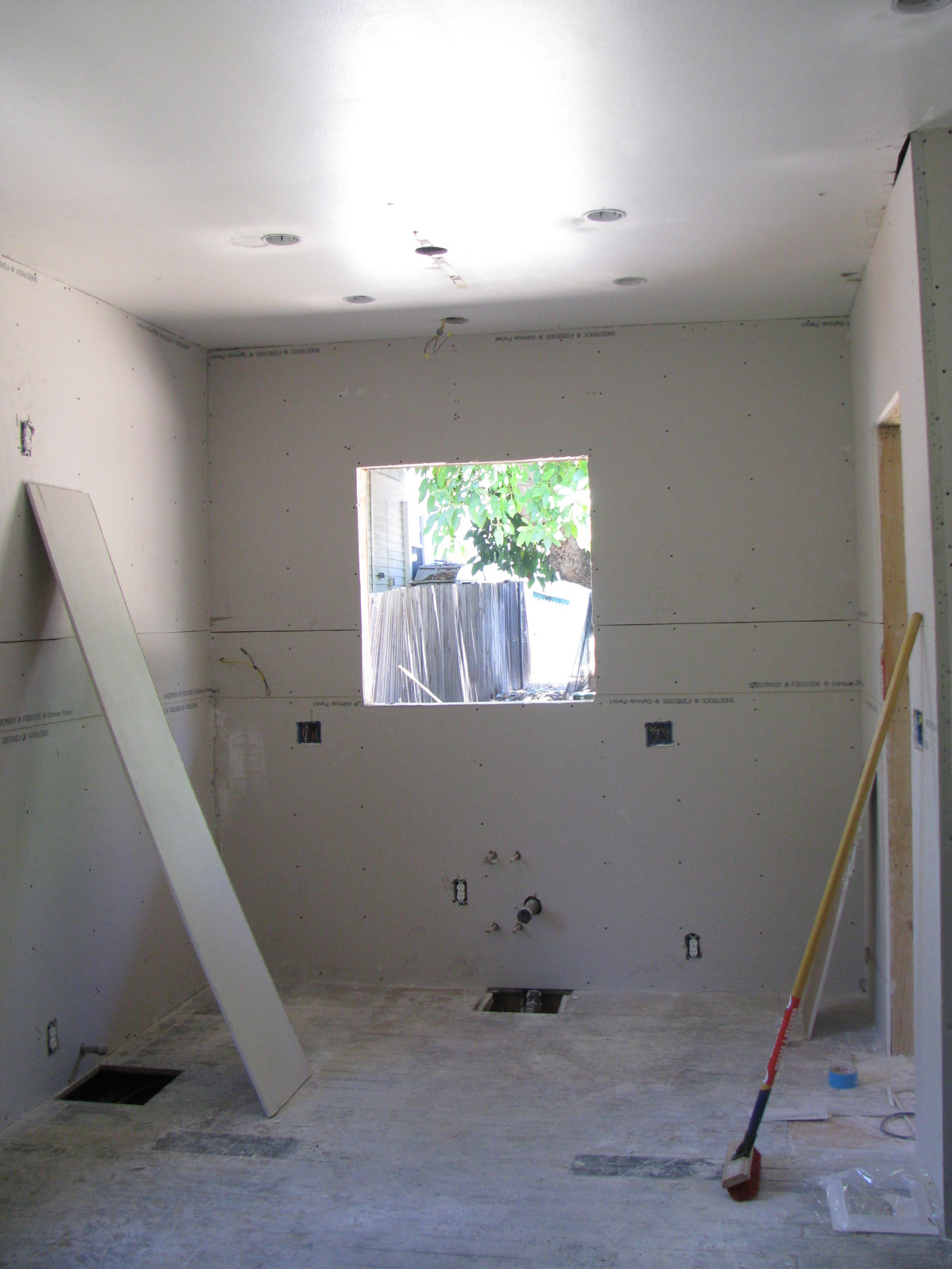 this bungalow life: Drywall Fun!