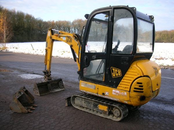 Miniexcavator JCB 8015 mini excavatoare de vanzare second hand in leasing