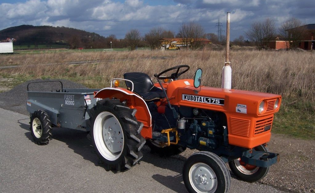 TRACTOR KUBOTA tractoras mic de vanzare second hand tractor mic 17CP RAG