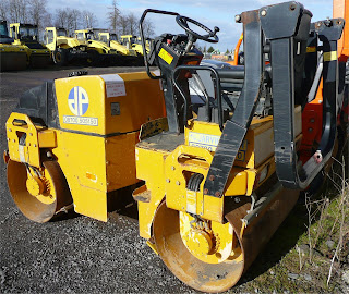 Cilindru Compactor Dynapac CC122 de vanzare second hand import vand ...