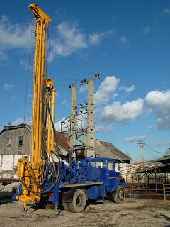 UTILAJ DE FORARE PUTURI MARE ADANCIME Adancime 500m complet echipat ...