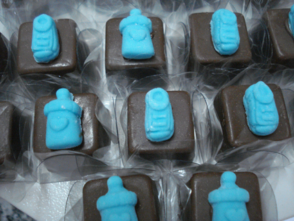 Dona Chocolate - doces finos: Chá de bebê...doces azuis