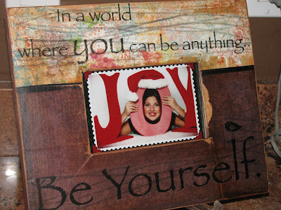 Thrift Store Decor Junky: Decoupage frame