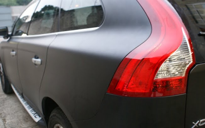 lington: CARRO PRETO FOSCO CHEGA ÁS RUAS BRASILEIRAS