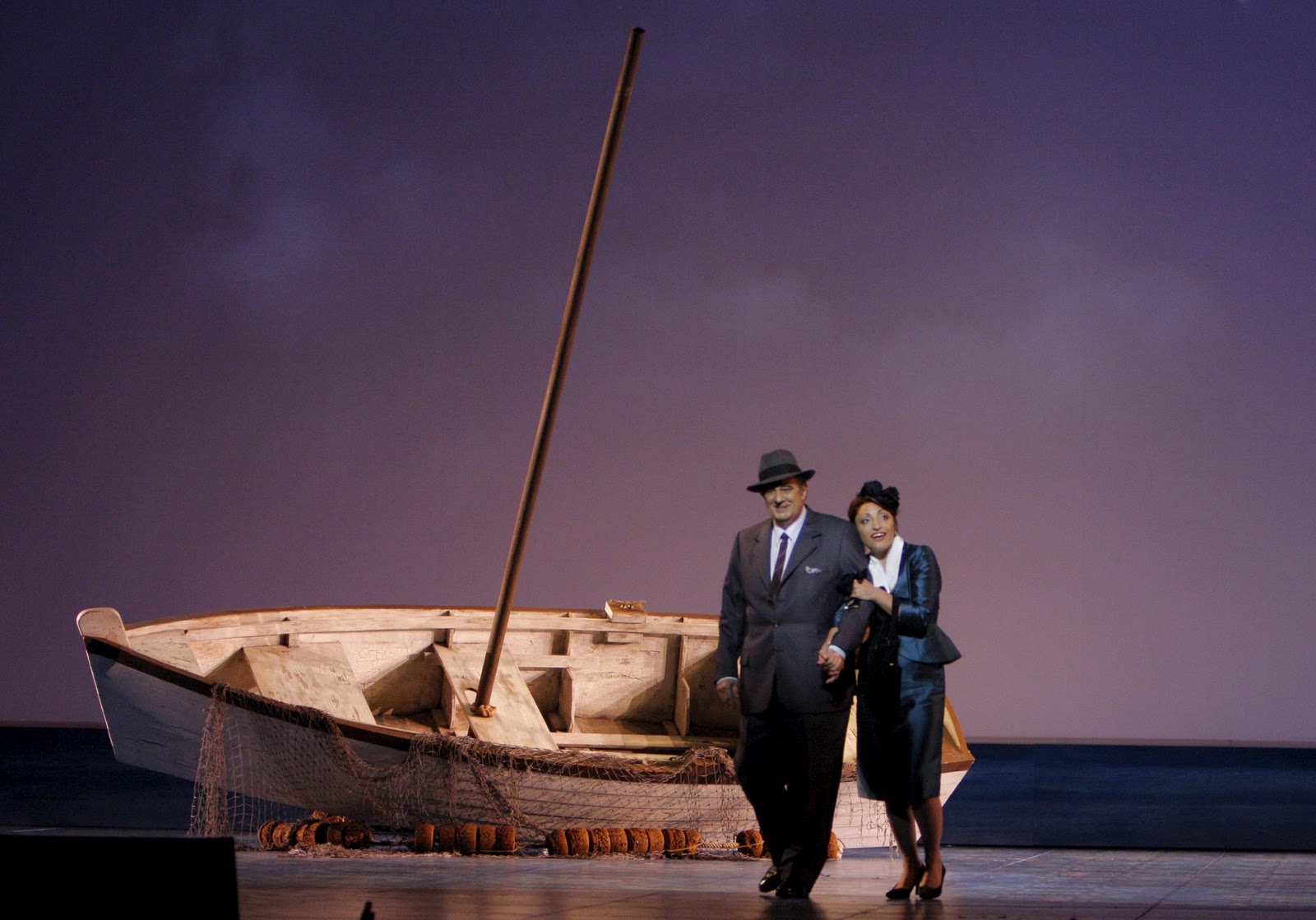 Blog Villazonista: EL PRIMER VIDEO DE "IL POSTINO" DE PLÁCIDO DOMINGO ...