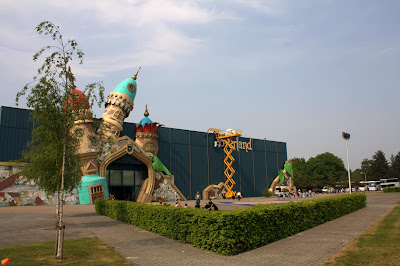 ParkHeraut: Verbouwing Toverland 'Land van Toos' 29 april 2011