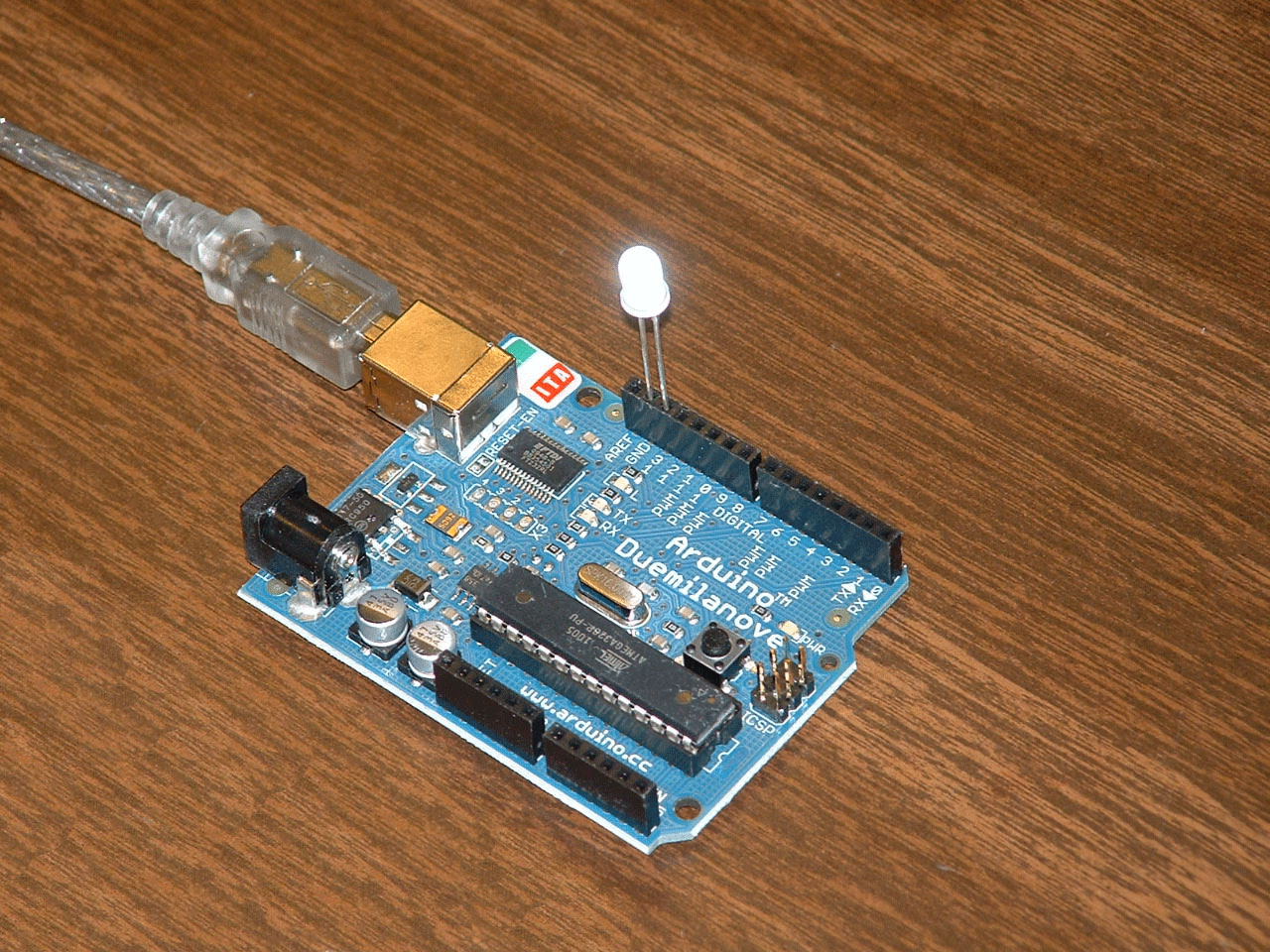 Wentworth Arduino: Lights On!