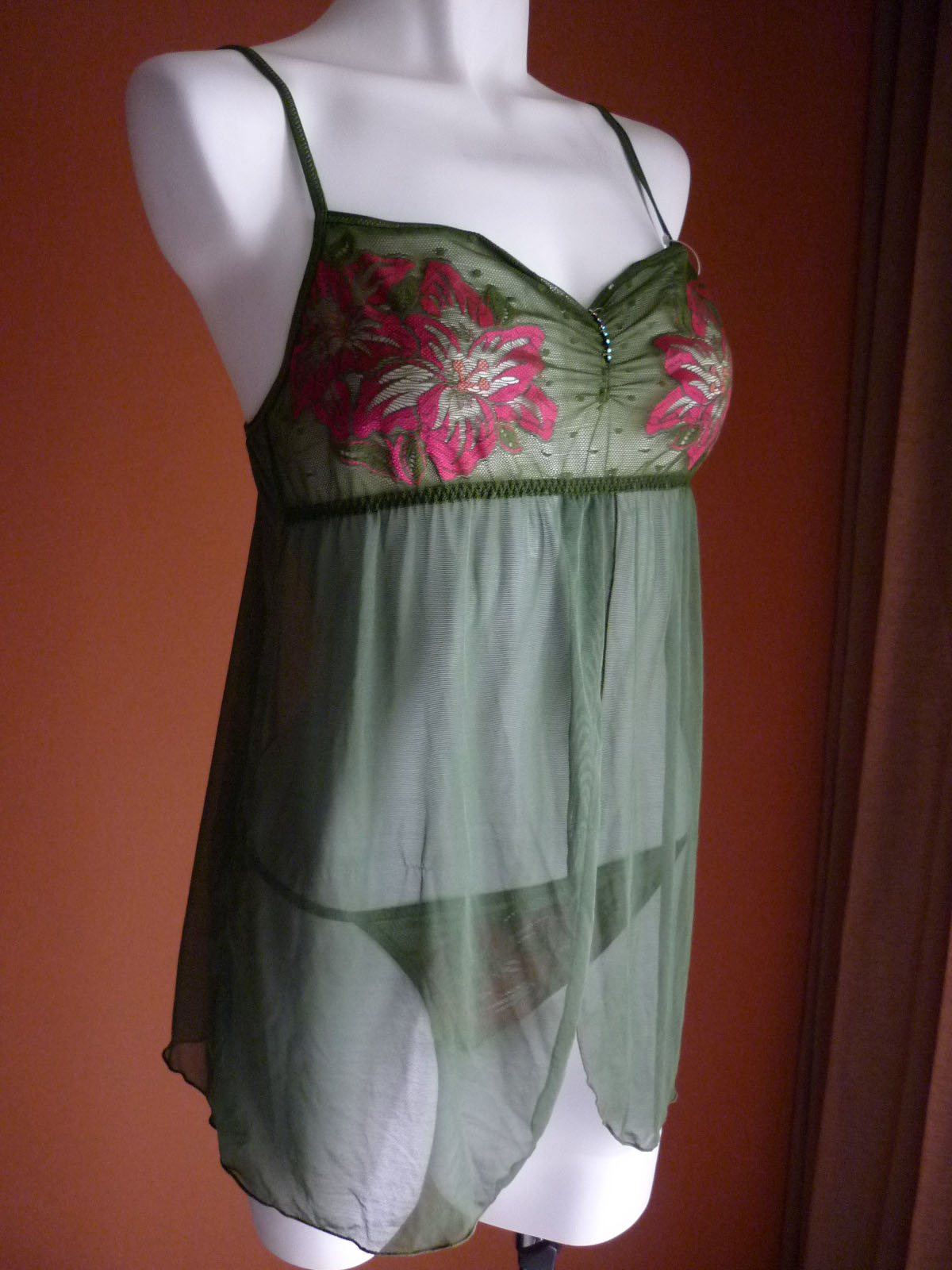 Intimate Fashions Gallery: Wacoal Flower Print Sheer Slip Set (w007)