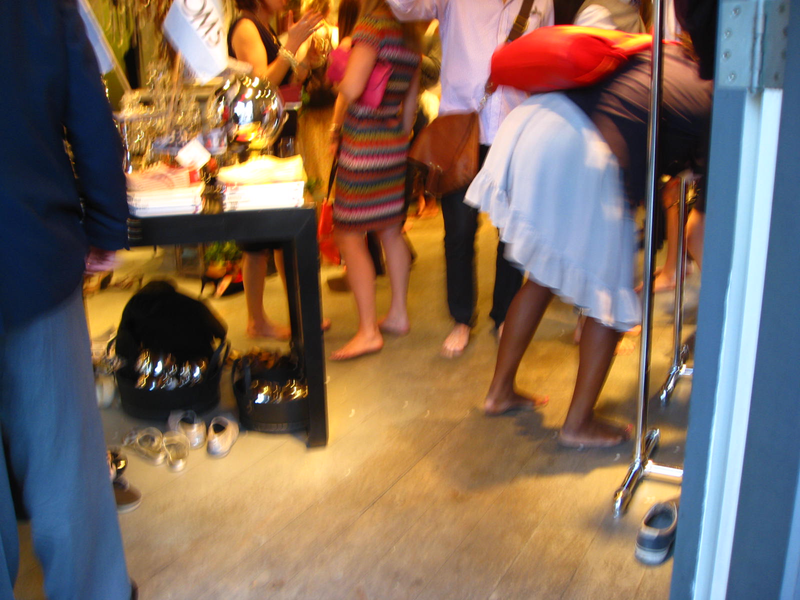 SugarRockCatwalk.com: Tom's Barefoot Cocktail Party