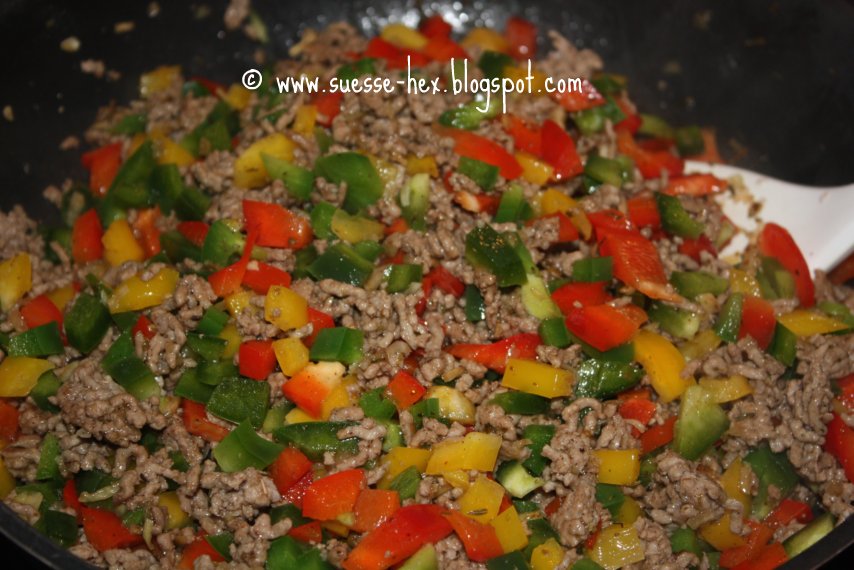 dies´und das und süsse Sachen...: Hackfleisch-Kuchen nach Gyros-Art