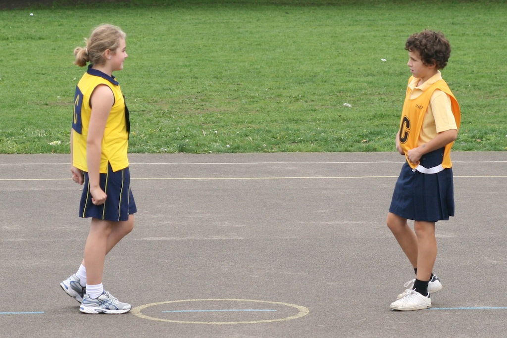 Little Heath School Netball: Year 6 Girls v Boys Netball Match