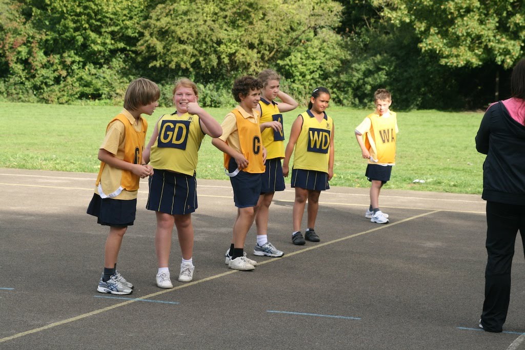 Little Heath School Netball: Year 6 Girls v Boys Netball Match