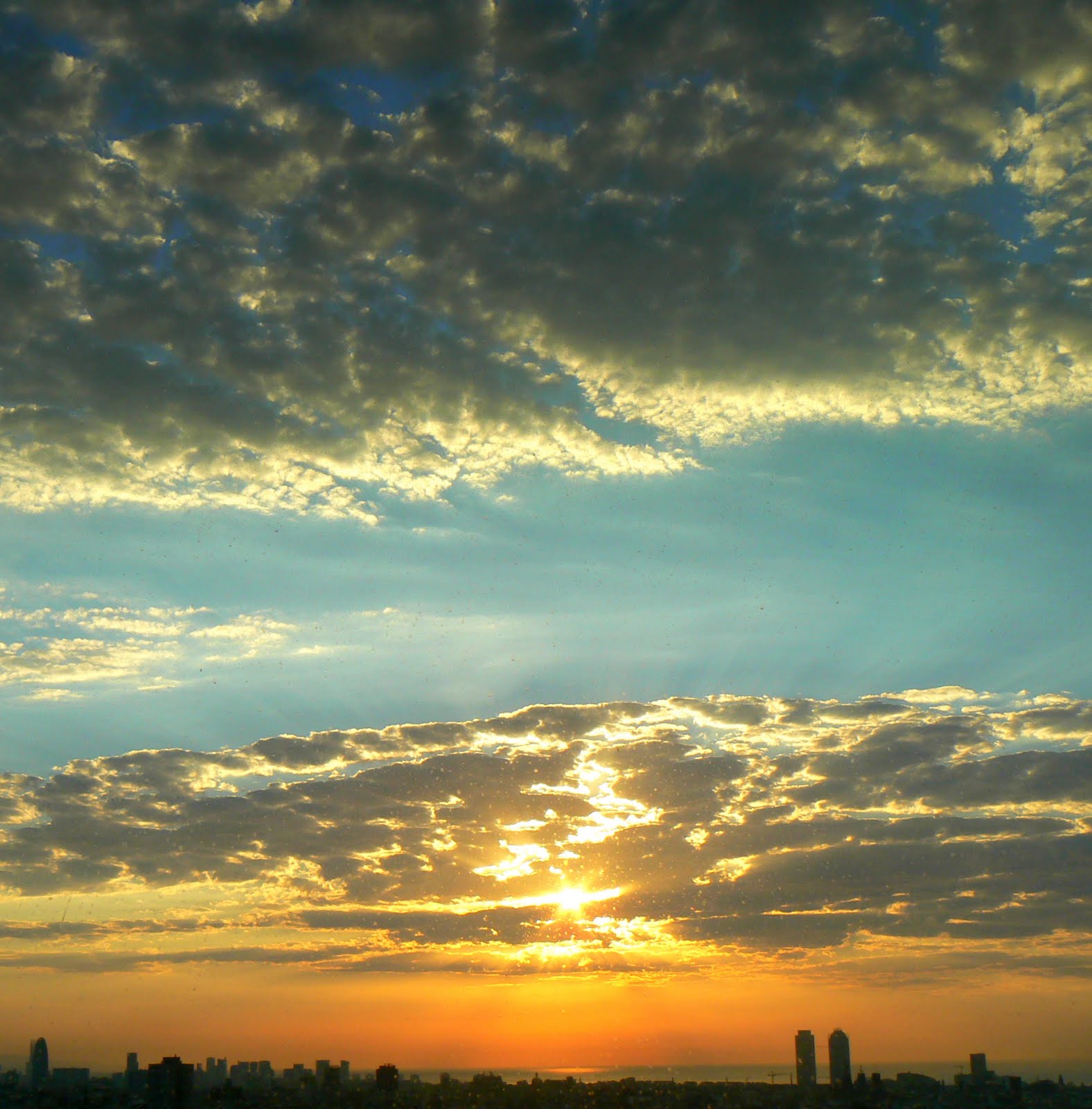Más allá del horizonte: AMANECER A TU LADO
