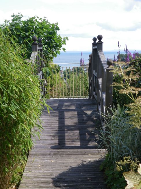 Nuts in May: Pecorama Gardens