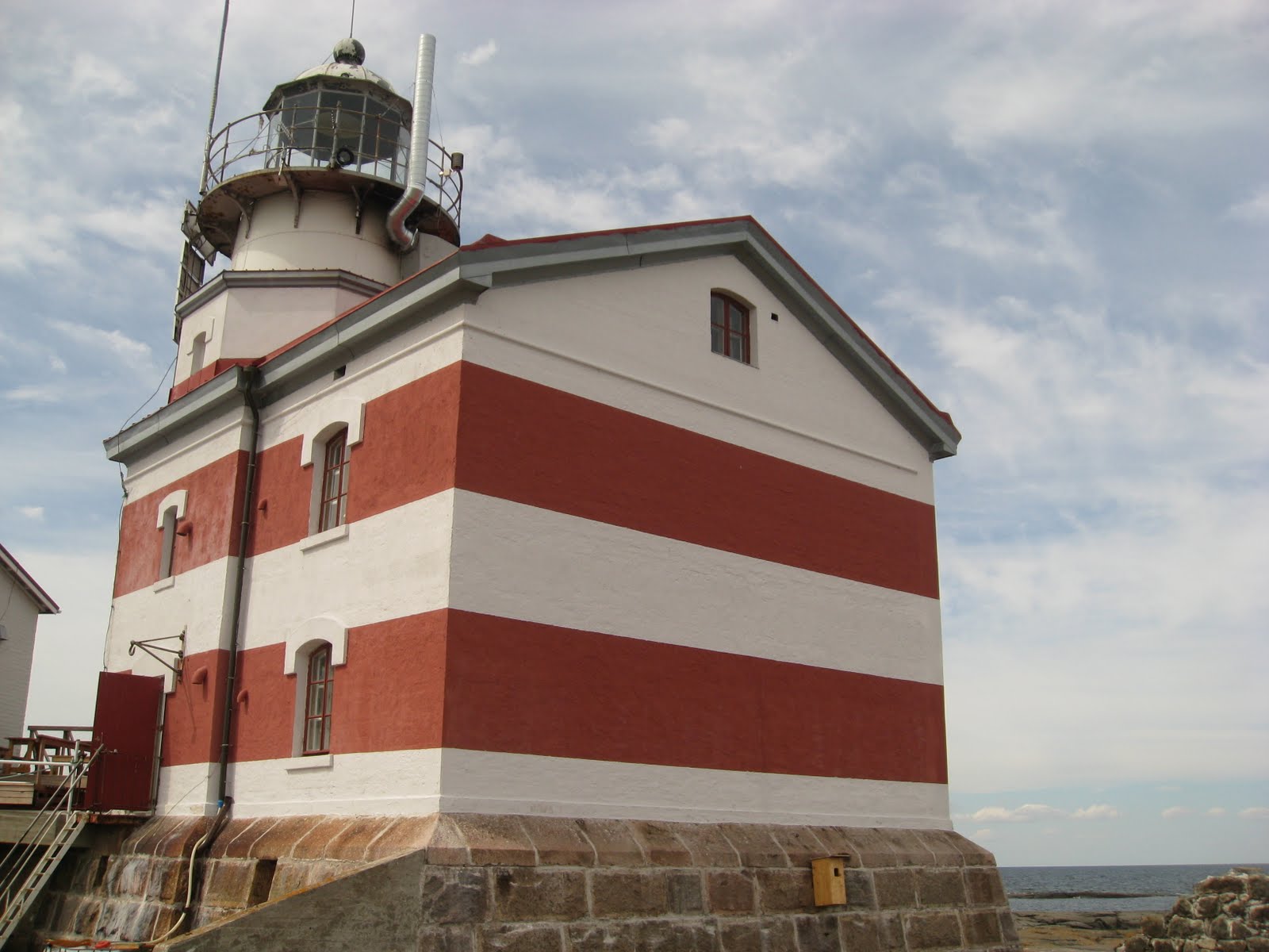 Travelling with Antsa: Helping Finnish Lighthouse Society to repair ...